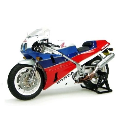 Universal Hobbies 4820 - Honda RC30 Street Version - Scale 1.12 - RB Models
